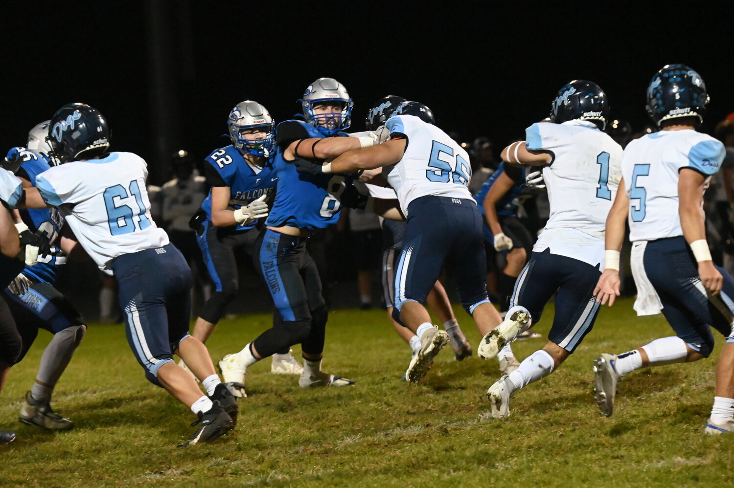 Bulldogs offer too big of bite - Benton County News