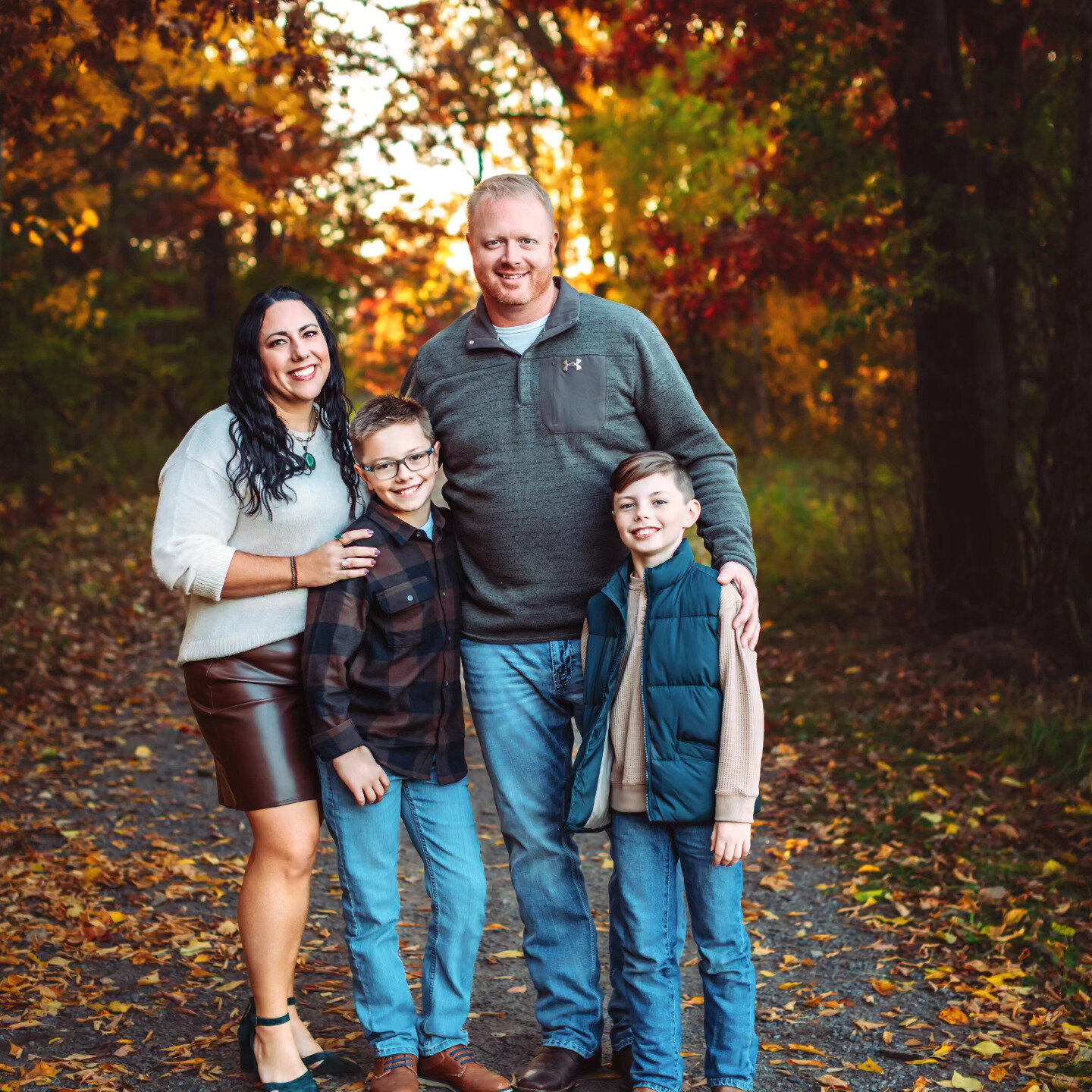 Family, no matter the distance - Benton County Herald