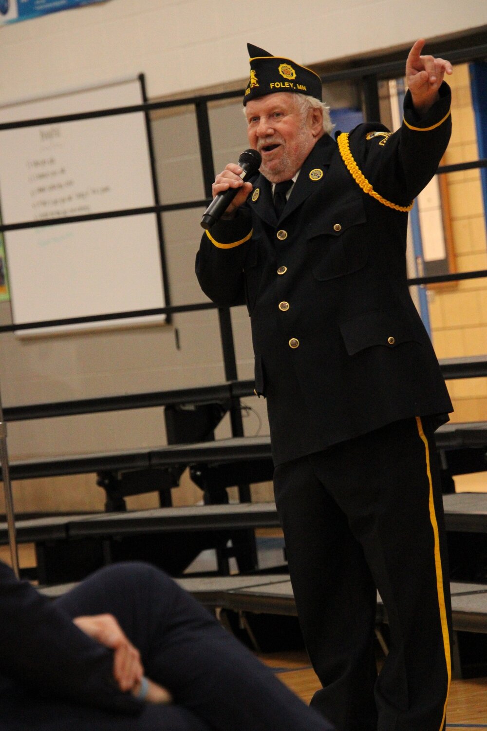 Foley Public Schools salutes veterans - Benton County News