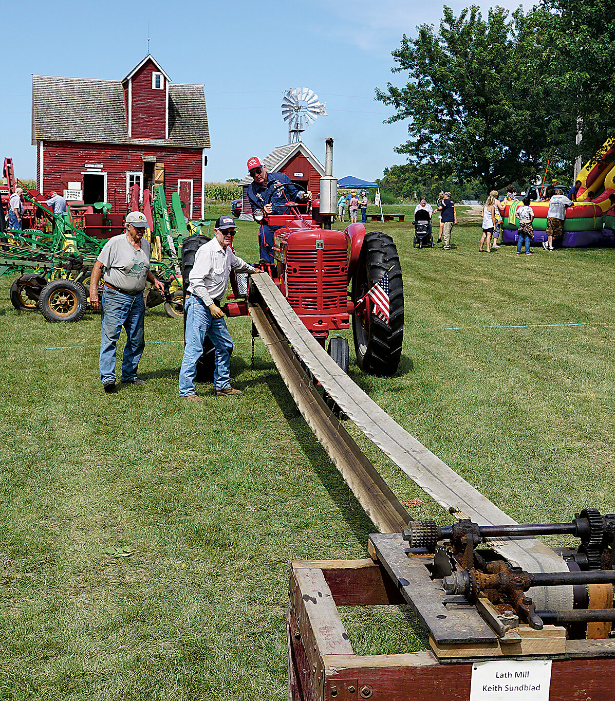 Hanover celebrates 25 yearsThe 25th annual Hanover Festival brought ...