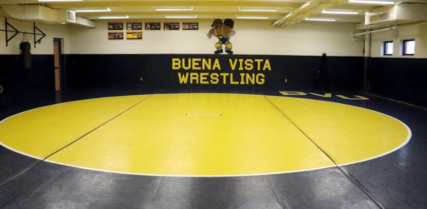 BVU women fall in first-ever dual meet - Storm Lake Times Pilot