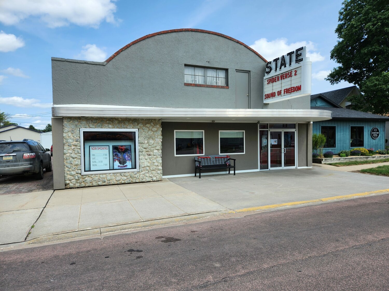 The stars still play at the State Theatre - The Cherokee Chronicle Times
