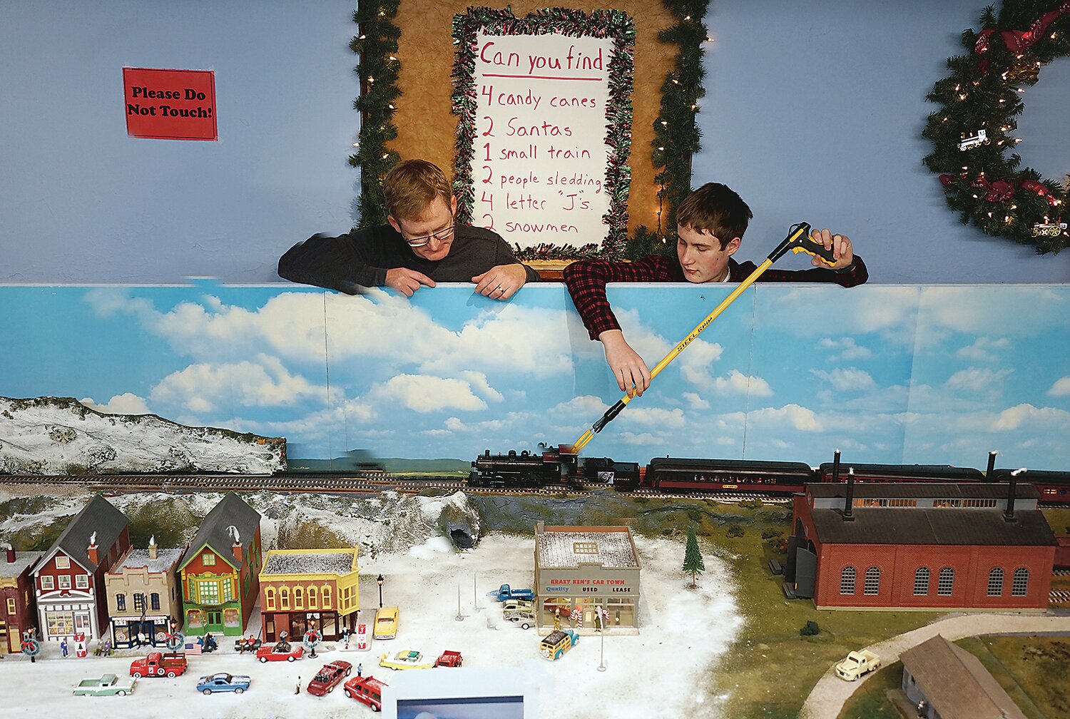 Father/son duo keeps the trains running on time - Storm Lake Times Pilot