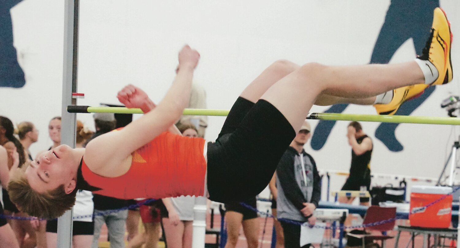 Alta-Aurelia, Ridge View, Sioux Central boys sparkle in BVU Indoor meet ...