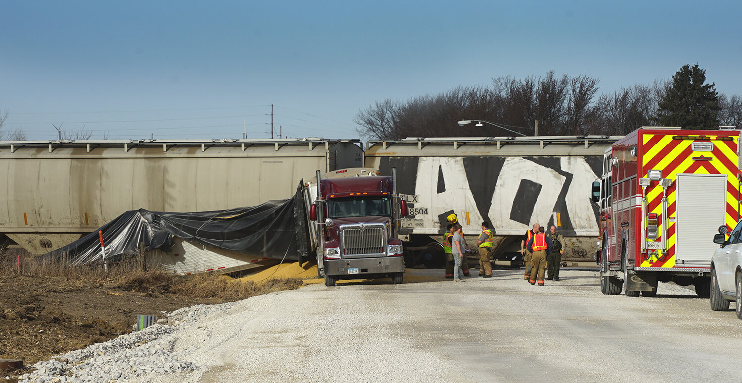 DOT plans temporary warning lights at 70th Ave railroad crossing ...
