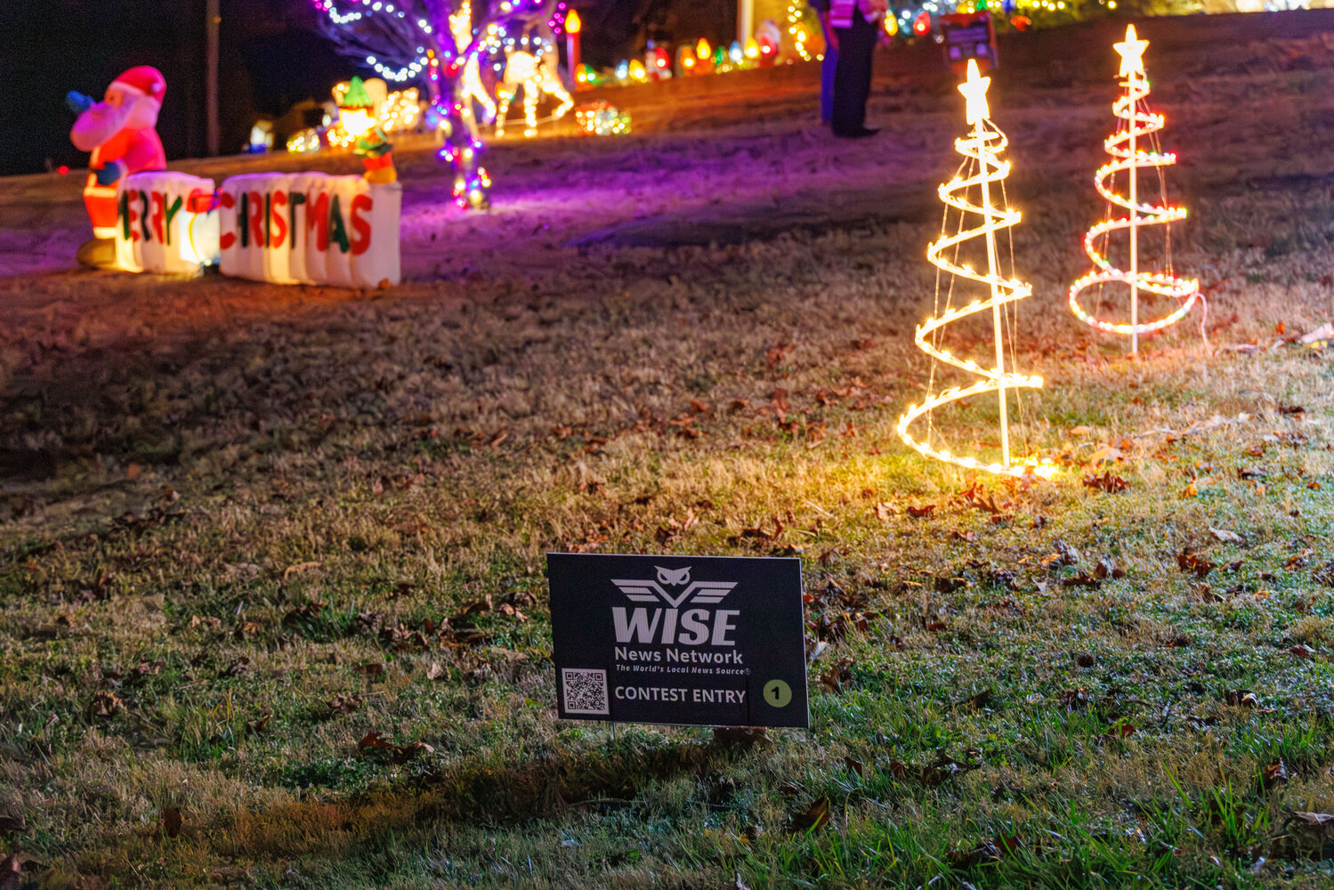 Kevin McSwain is the Winner of Cherryville's Best Christmas Display ...