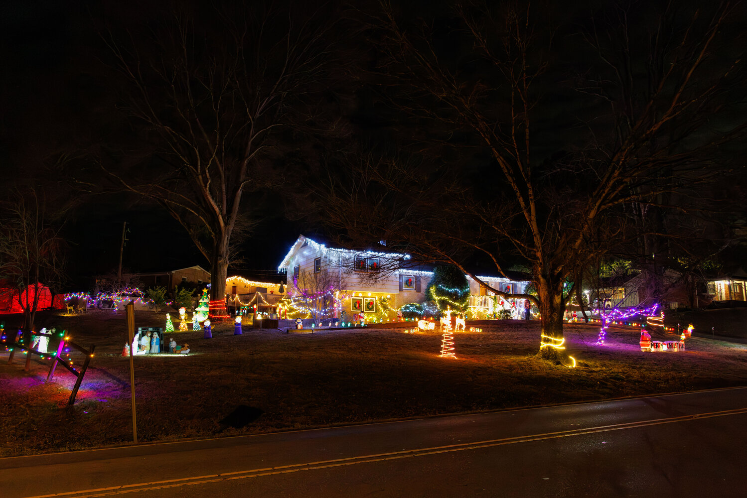 Kevin McSwain is the Winner of Cherryville's Best Christmas Display ...