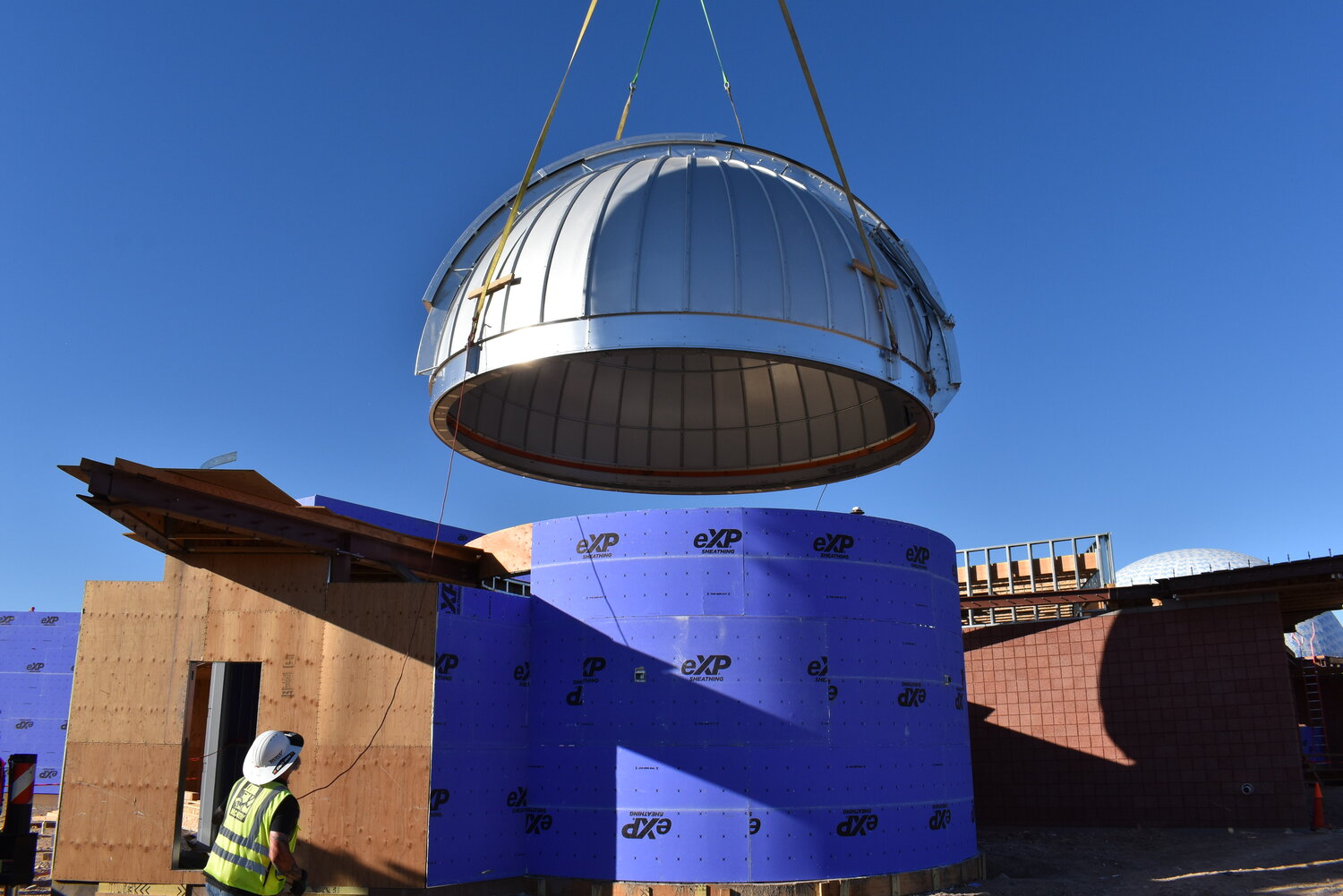 Observatory dome placed at International Dark Sky Discovery Center ...