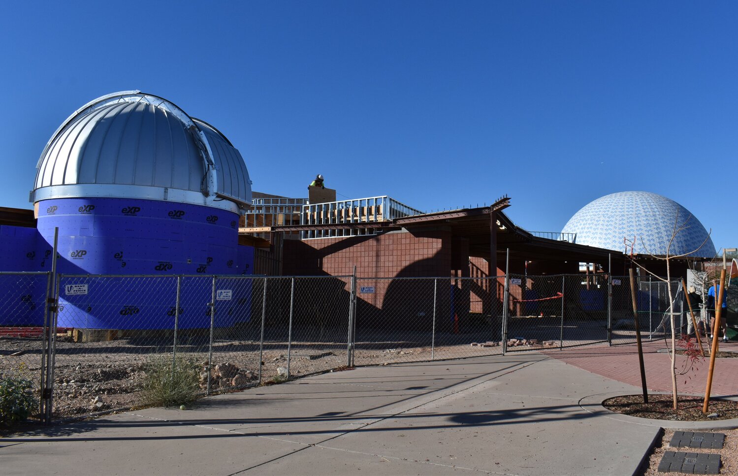 Observatory dome placed at International Dark Sky Discovery Center ...