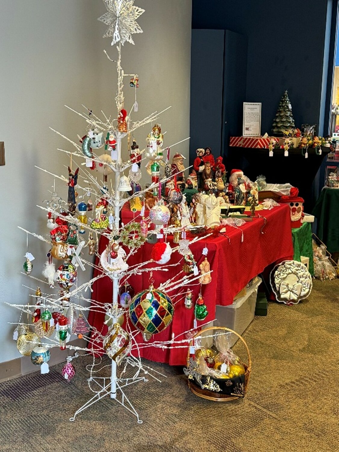 Fountain Hills Holiday Mart continues at the River of Time Museum ...