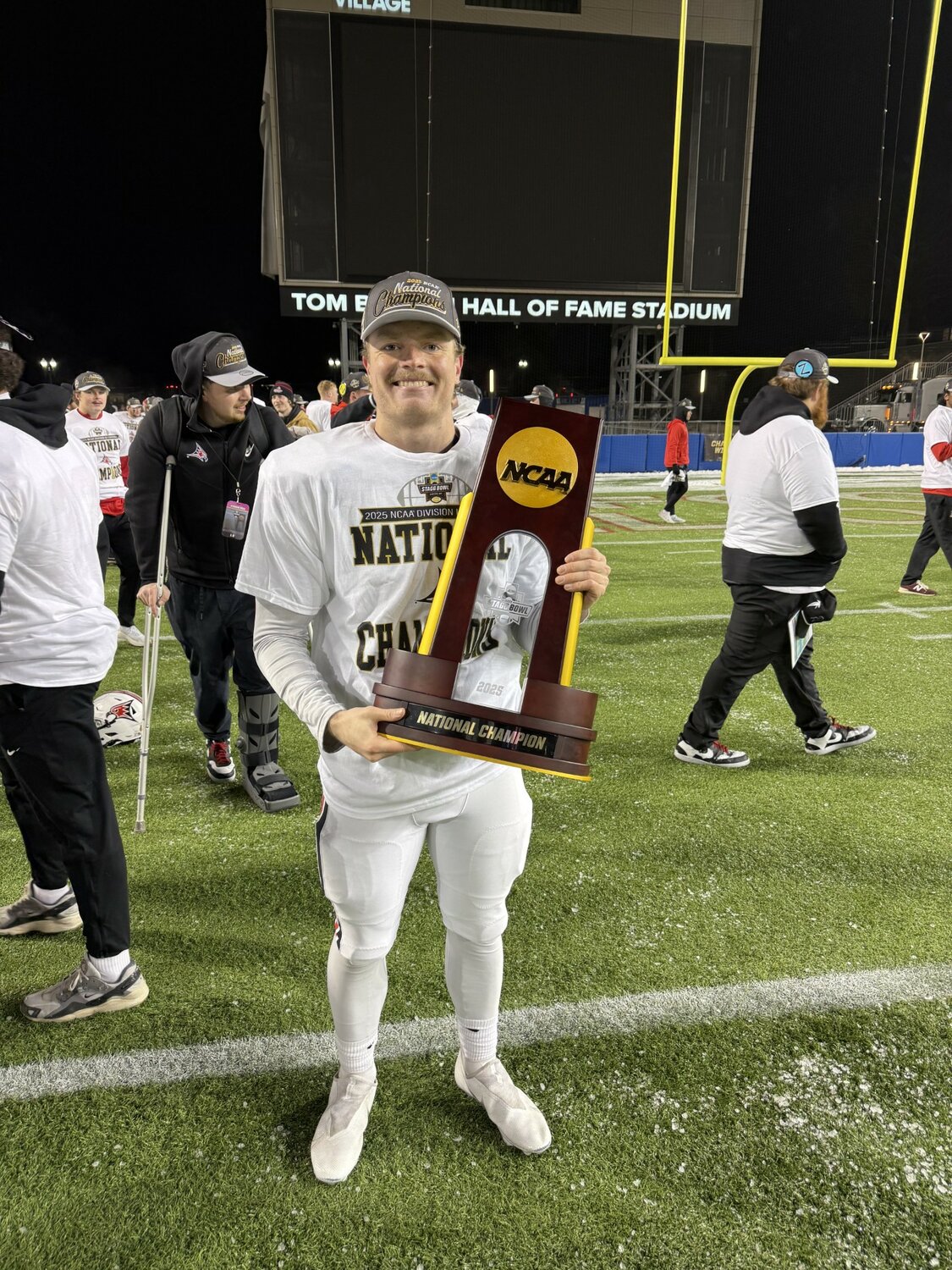 Former Fountain Hills football standout wins national championship ...