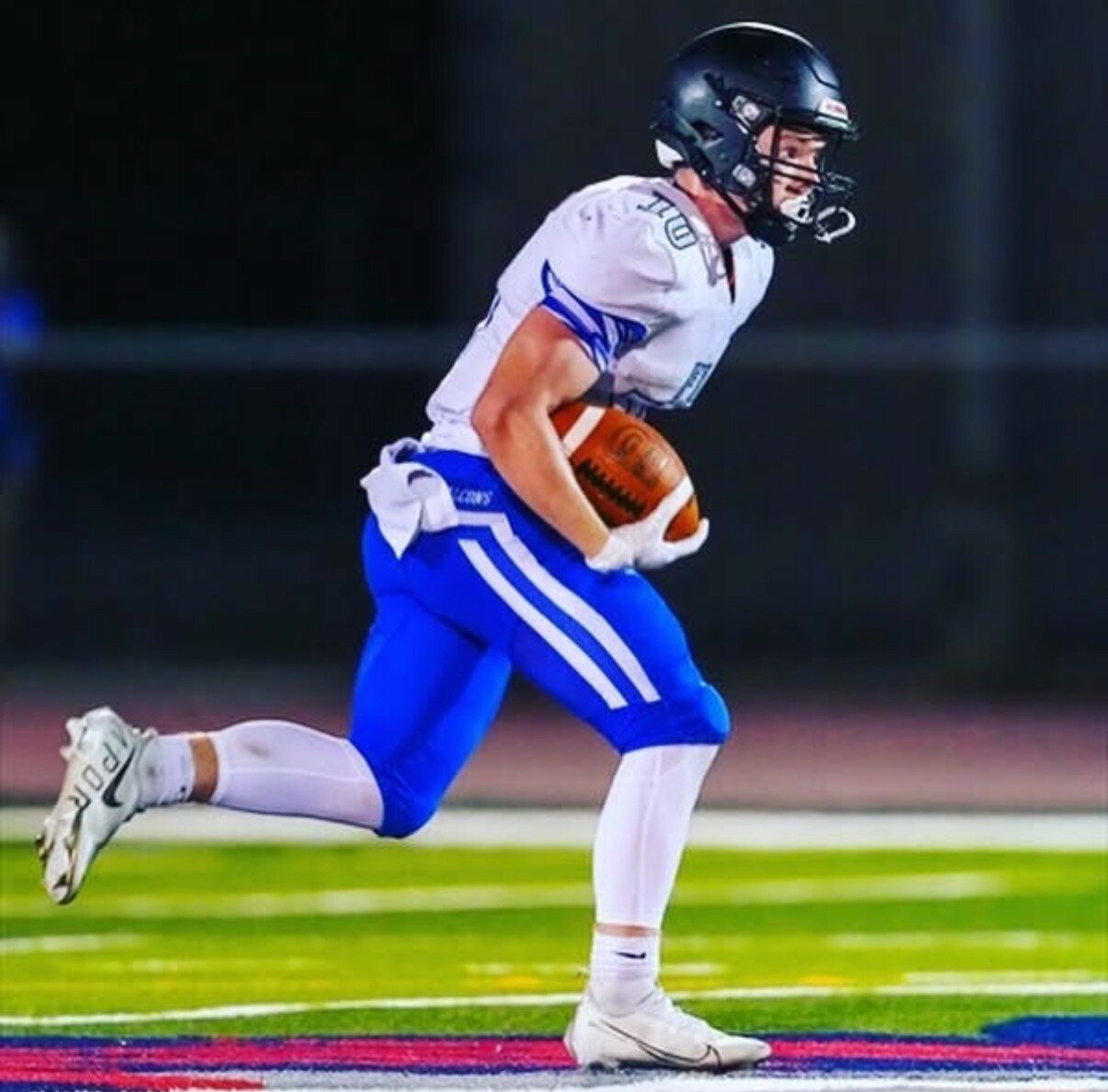 Former Fountain Hills football standout wins national championship ...